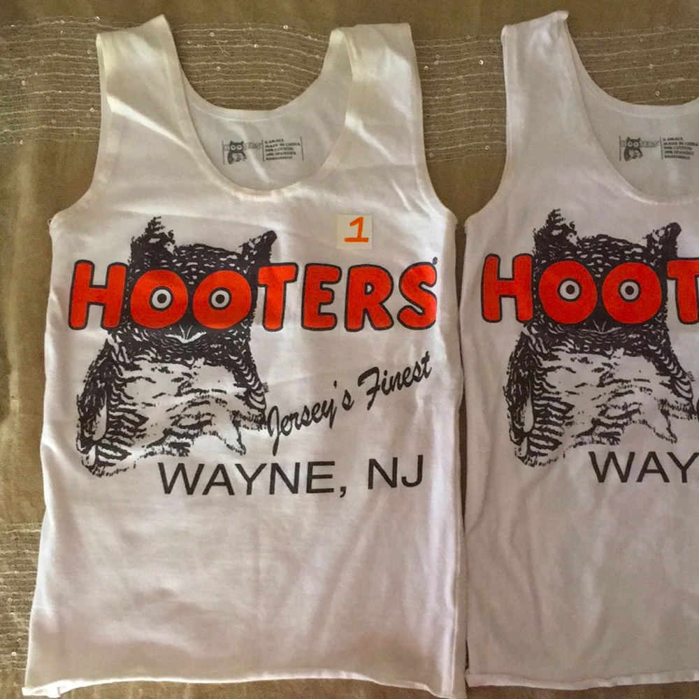 Hooters Girl Worn Super Sexy Uniform Tank From Wayne … - Gem